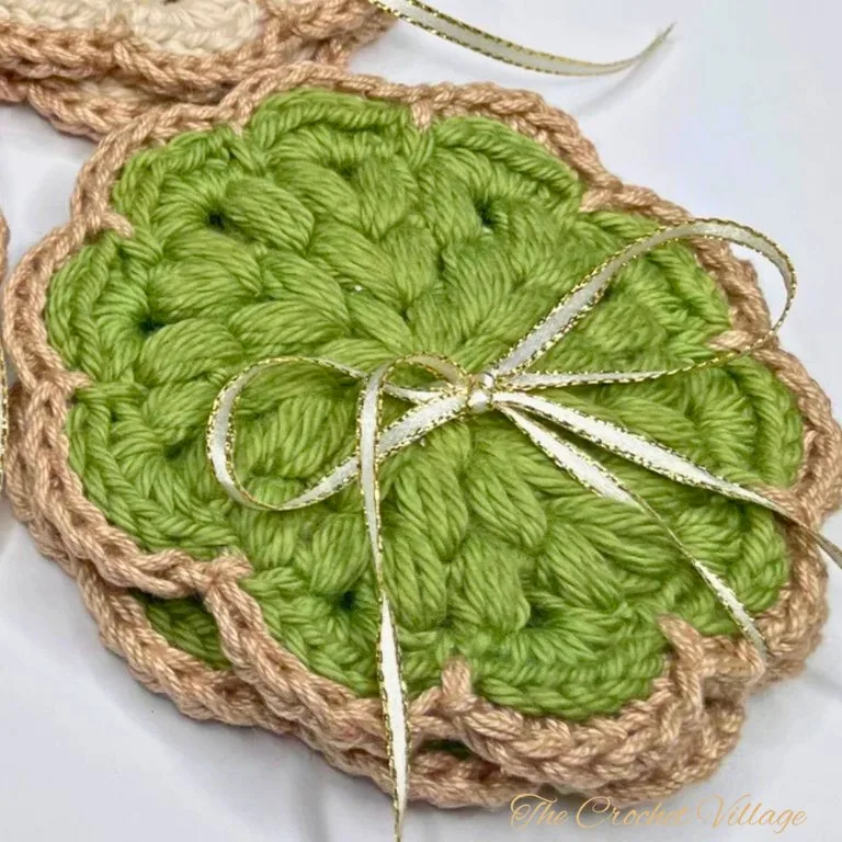 Free Crochet Christmas Coaster Pattern: Practical Décor & Gifts