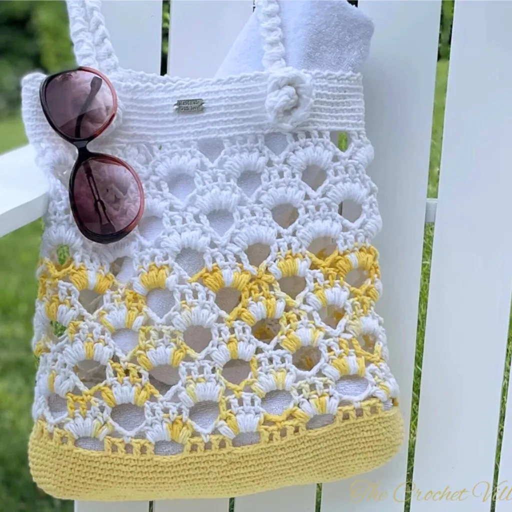 Crochet Beach Bag for Summer: Stylish and Firm